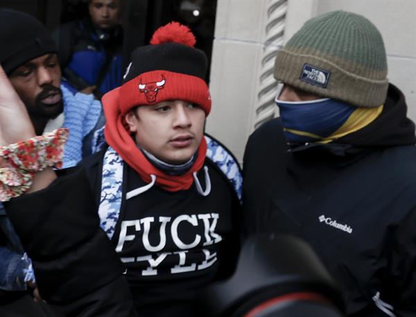 Tras su absolución, Kyle Rittenhouse espera ser un “estudiante normal”