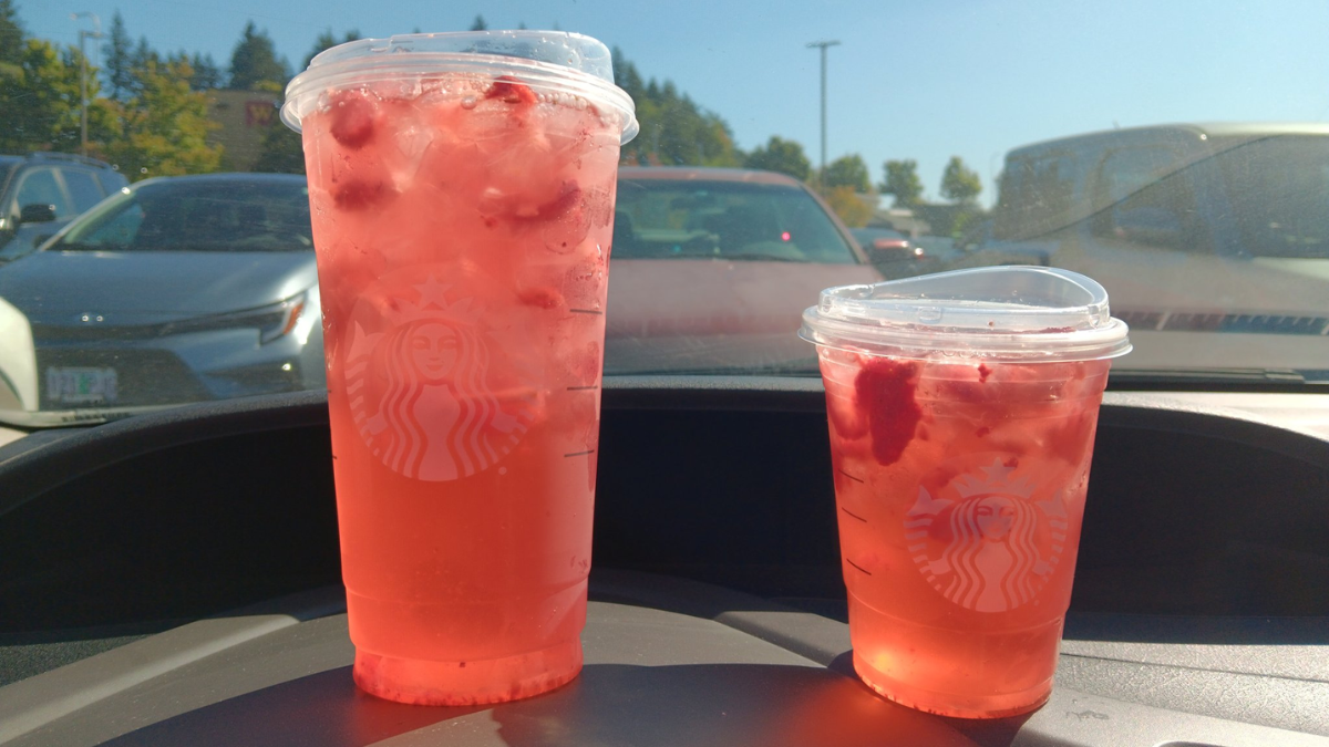 Starbucks enfrenta juicio por nombres engañosos en sus bebidas