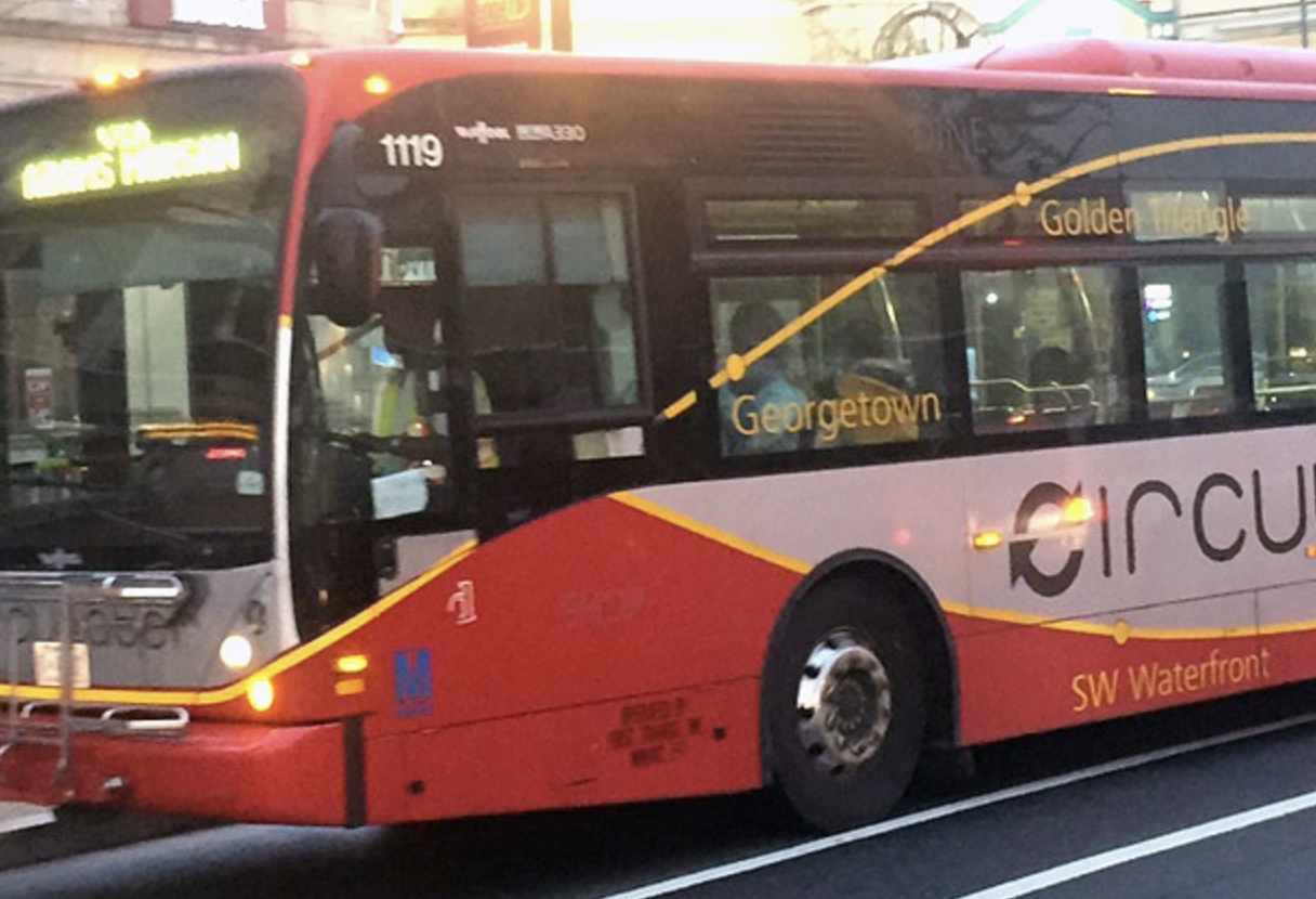 Washington podría perder la ruta de sus icónicos autobuses rojos Circulator