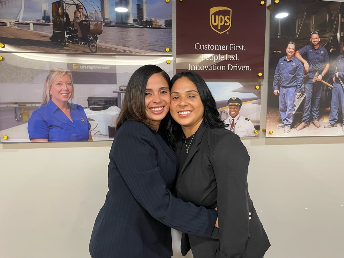 Astrid y Gladys, dos hermanas hondureñas que hacen carrera en UPS