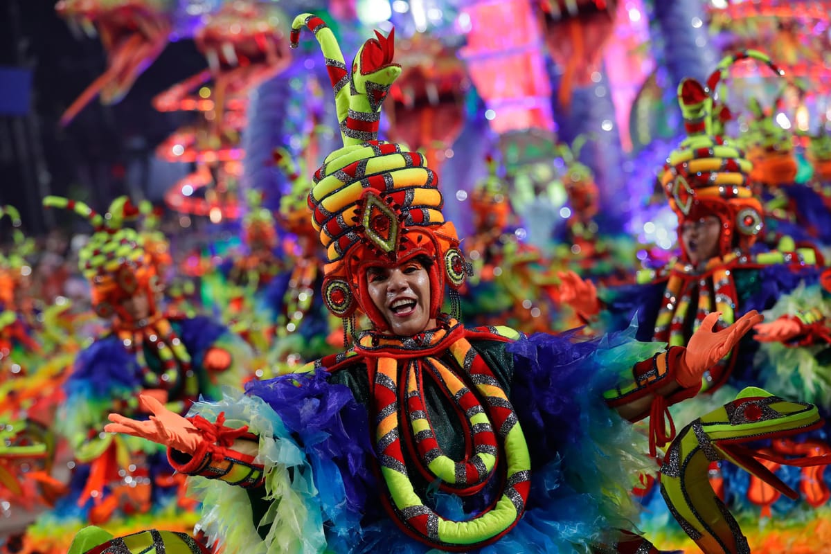 Fotos | Brillos, colores y tradición: así lucen los carnavales de Río ...